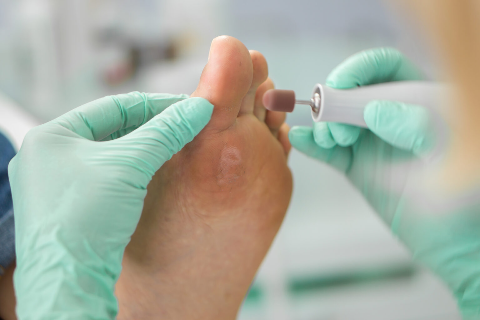 Difference Between a DPM Doctor and an Orthopedic Surgeon | Vital ...